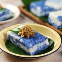 Pulut Tai Tai (Blue Glutinous Rice Cake) - My Lovely Recipes