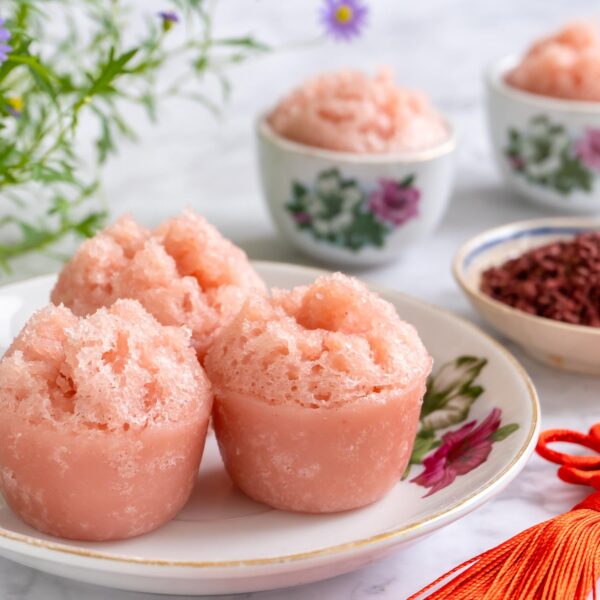 Red Yeast Rice Huat Kueh (Steamed Rice Cake) - My Lovely Recipes